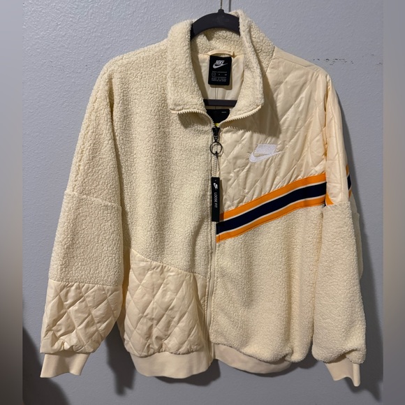 Nike | Jackets & Coats | Nwt Nike Sherpa Quilted Light Yellow Jacket ...